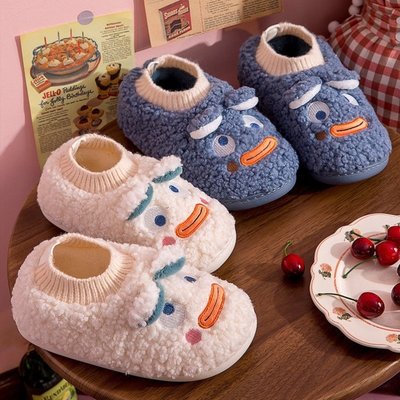 New Design Slippers Women Winter Cute Cartoon Fashion Trend Students Girls Home Plush Bag Heel Slippers Men