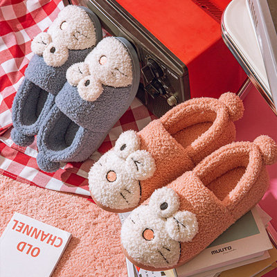 Wholesale 2021 new thermal cheap bedroom slippers for women and male cartoon comfortable home shoes autumn winter