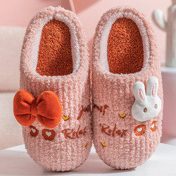 Custom new cartoon design 2021 winter warm slippers female TPR material anti-slip soft sole home shoes in stock