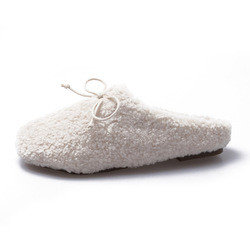 2021 Newest design women fluffy slippers faux fur shoes slides sandals winter fall solid color plush sandal in stock