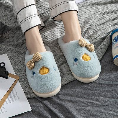 Ladies new 2021 indoor and outdoor slippers factory price cartoon lovely shape light weight home shoes supplier