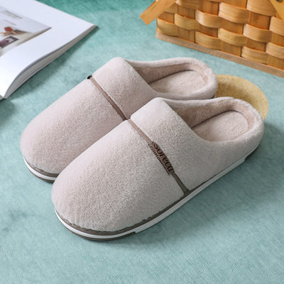 Wholesale  New Design 2021 winter Cartoon Plush Slippers women Cute Warm Anti-slip couple Home Indoor Shoes
