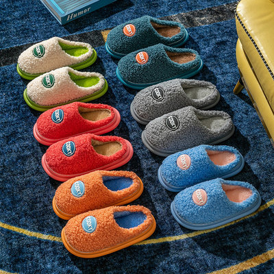 Wholesale 2021 New Design Home Slippers Winter Indoor Thick Bottom Warm Couple Style Plush women closed shoes