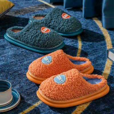 Wholesale 2021 New Design Home Slippers Winter Indoor Thick Bottom Warm Couple Style Plush women closed shoes
