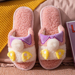 Hot sale 2021 new female autumn and winter slippers delicate plush light weight anti-slip home shoes