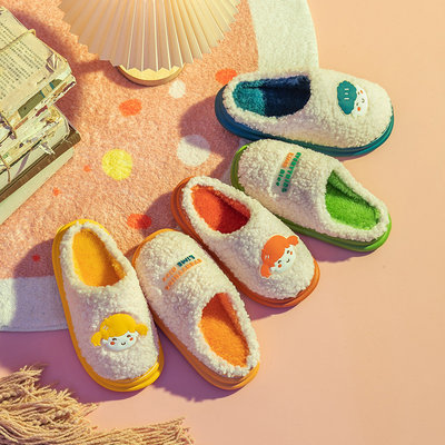 Wholesale Autumn Winter Couple Style Slippers Cute Cartoon Plush Upper Anti-slip Warm Home Indoor Shoes in stock