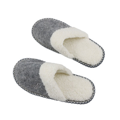 Women's Velour Closed Toe Scuff Open Back Slippers Embroidery Decoration Winter Warm Slipper
