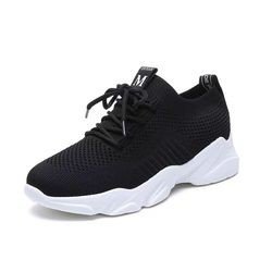 2022 new flying woven mesh sneakers women fashion casual shoes running wholesale soft sole Walking Style Shoes