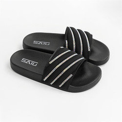 High quality lady rainbow color custom soft women PVC material slippers lightweight out wear sandals wholesale cloud slides