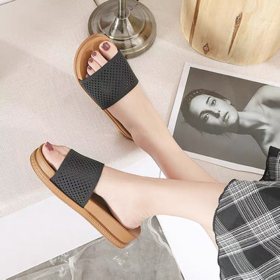 Custom Simple style slippers Breathable mesh solid color outdoor lady shoes slides summer sandals women