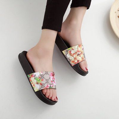 New design printing outdoor slippers soft sole custom beach shoes comfortable non-slip summer sandals women