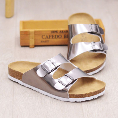 Soft Wood Soles Comfortable  Beach Shoes Summer Flower White Platform Beach Shoes