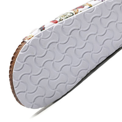 Soft Wood Soles Comfortable  Beach Shoes Summer Flower White Platform Beach Shoes