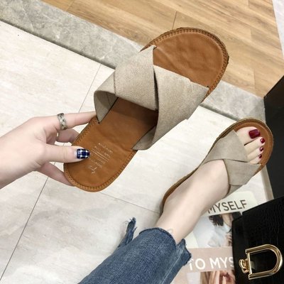 Women Summer Beach Shoes  Casual Flat Bottom Rubber Outsole Material