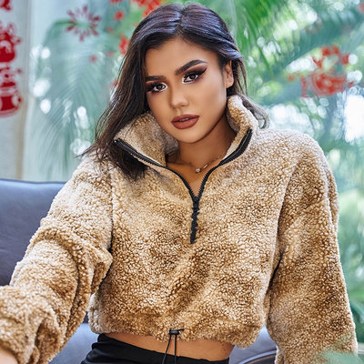 2021 winter ladies sports sexy crop tops Draw string short coat stand collar pullover slim leisure clothing warm streetwear