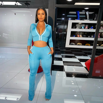 Womens 2 Piece Outfit Fitness Sportswear manufacturer  Gym Wear long sleeve Crop Tops and seamless leggings Set