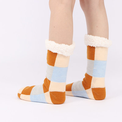 New design in the winter of 2021 college style grid stockings ins street trend medium length slipper socks ladies thick socks