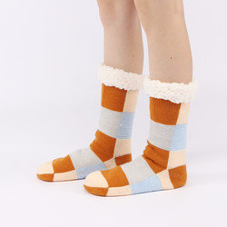 New design in the winter of 2021 college style grid stockings ins street trend medium length slipper socks ladies thick socks