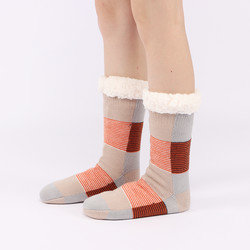 New design in the winter of 2021 college style grid stockings ins street trend medium length slipper socks ladies thick socks