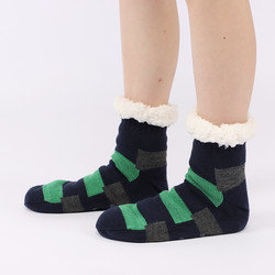 New design in the winter of 2021 college style grid stockings ins street trend medium length slipper socks ladies thick socks