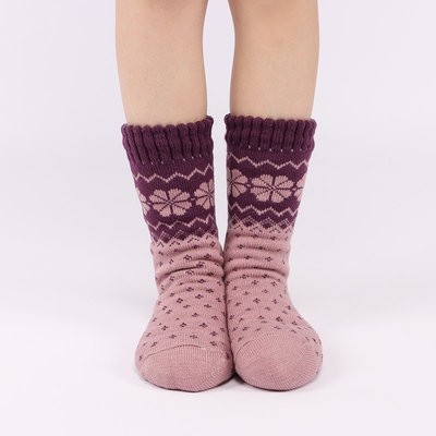 Wholesale Winter Thick Warm Middle length slipper Socks For Women  knitting cute petal Pattern Home Floor Socks