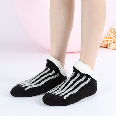 2021 ladies ankle-length short antiskid soft knitted designer socks with stripe pattern women fuzzy fashion Socks