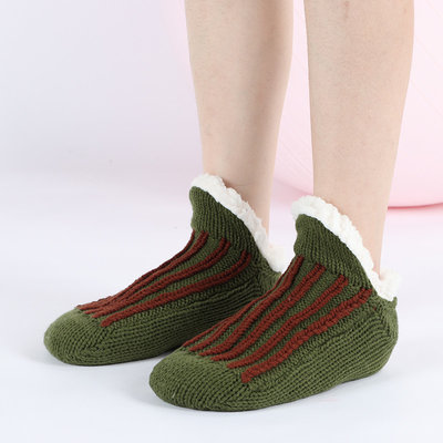 2021 ladies ankle-length short antiskid soft knitted designer socks with stripe pattern women fuzzy fashion Socks