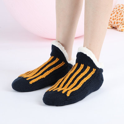 2021 ladies ankle-length short antiskid soft knitted designer socks with stripe pattern women fuzzy fashion Socks