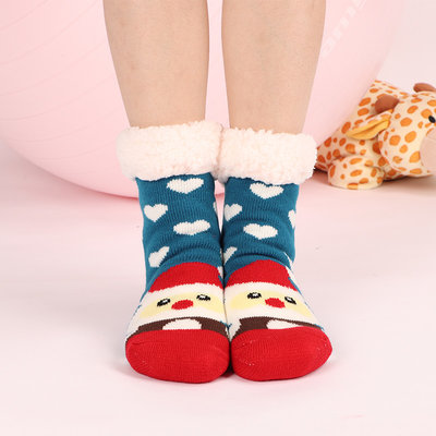 new design ladies anti-slip socks breathable knitted socks with heart pattern warm casual ankle socks