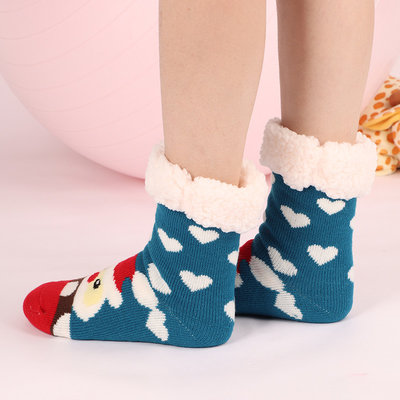 new design ladies anti-slip socks breathable knitted socks with heart pattern warm casual ankle socks