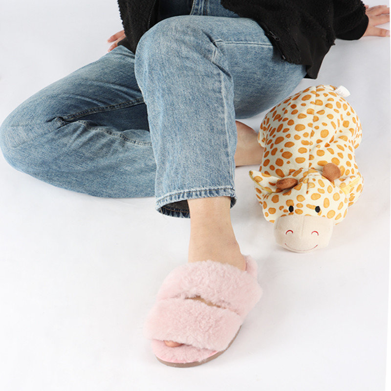 Custom Women Soft Fuzzy Open Toe House Shoes Imitation wool Warm Comfy Slip-on Breathable Slippers luxury fur slippers