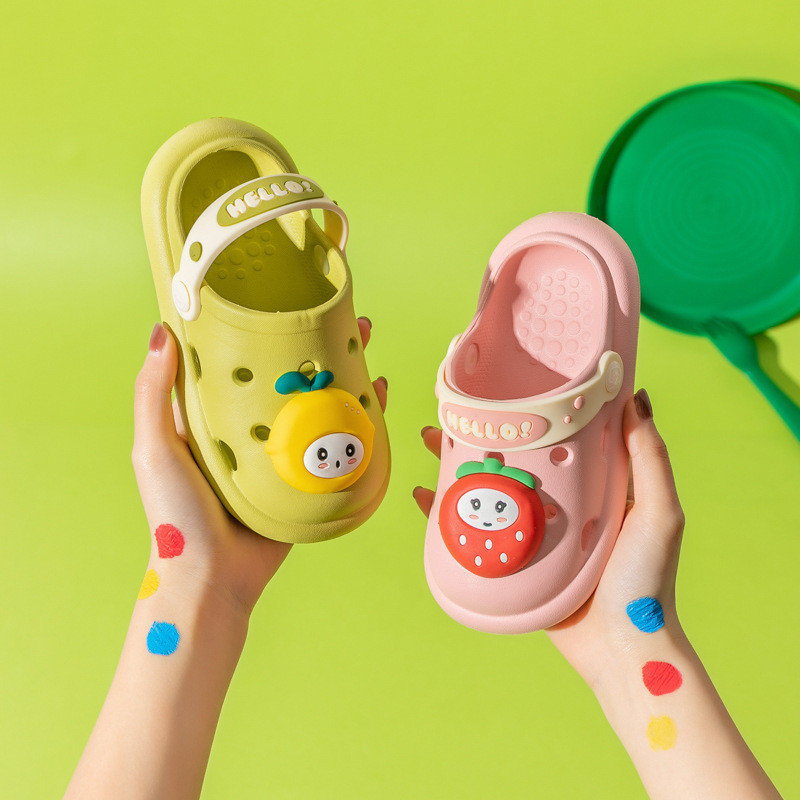 2021 new arrival children's sandals cute cartoon hole shoes casual comfortable and soft kids home slippers indoor