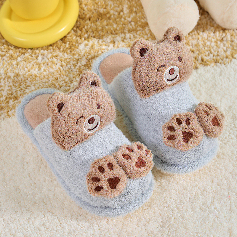 Factory wholesale supply indoor and outdoor warm winter house shoes fashion cartoon bear shape women slippers