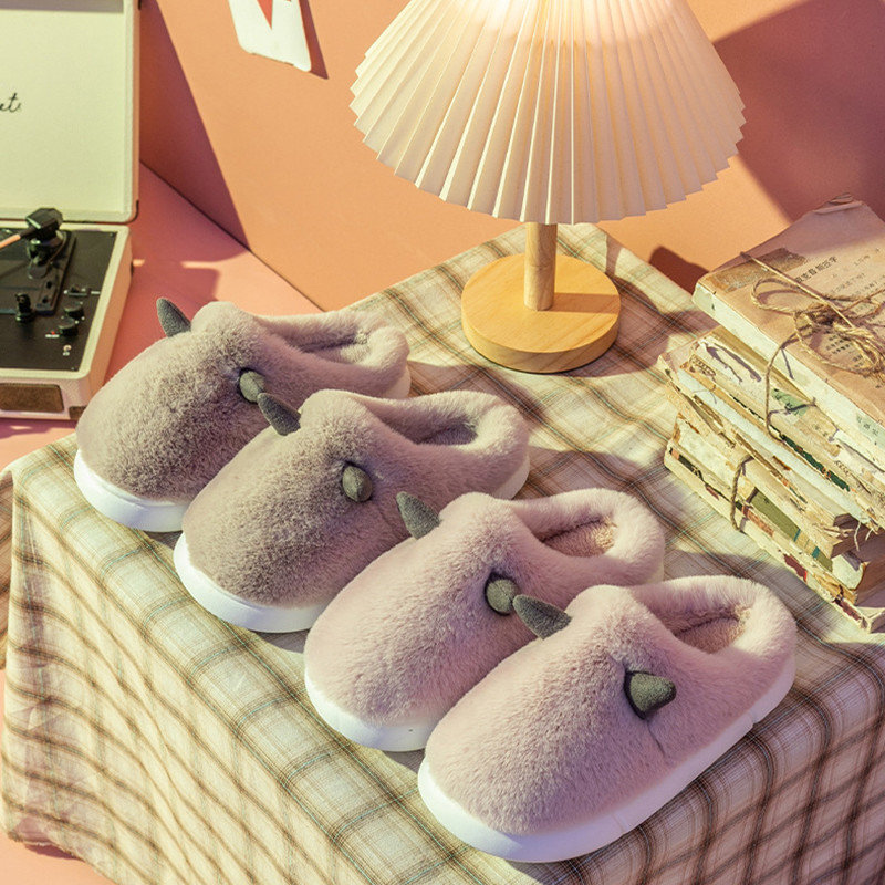 Hot selling new Winter plus plush Home Indoor Slippers good price women cute cartoon soft sole couple Shoes