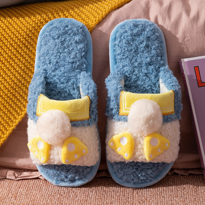 Autumn and winter 2021 new women cute cartoon indoor and outdoor slippers Breathable warm flexible sole leisure shoes