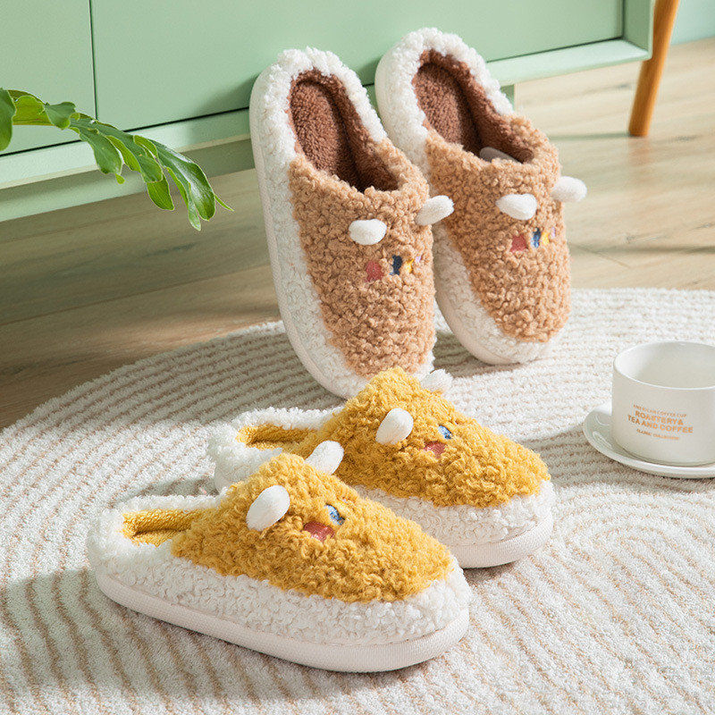 wholesale fashion soft and comfortable house shoes for women and male keep warm lightweight slippers autumn and winter