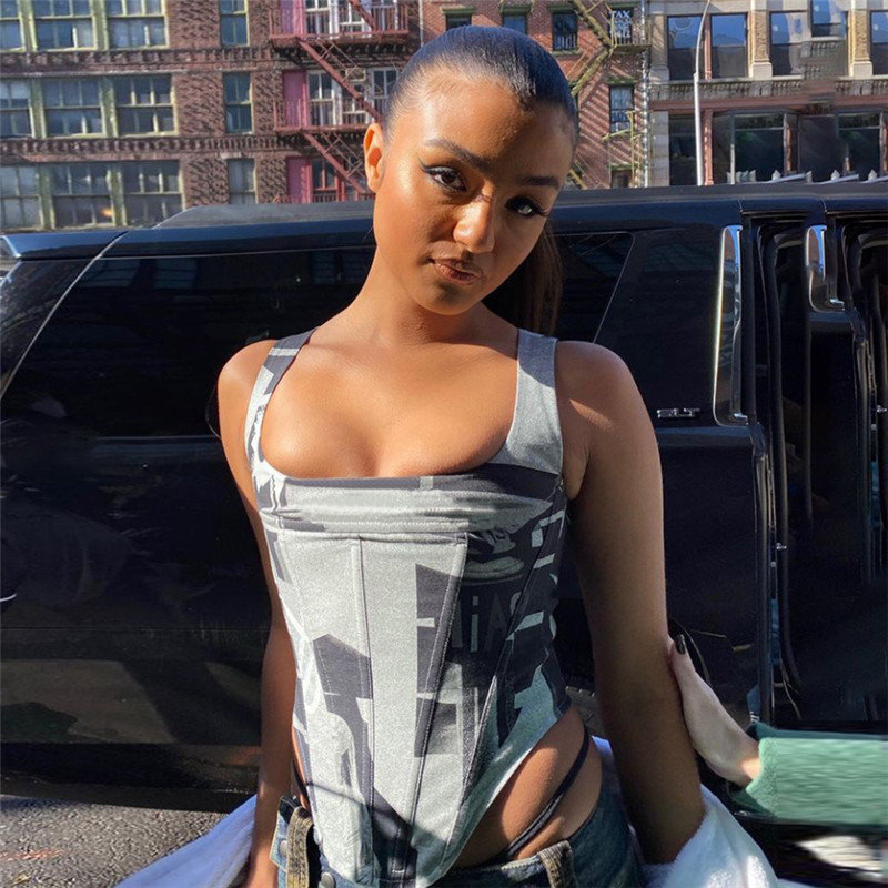 female new sexy low-cut sportswear sleeveless short halter tops tighten waist thin small vest fishbone gym wear summer 2022