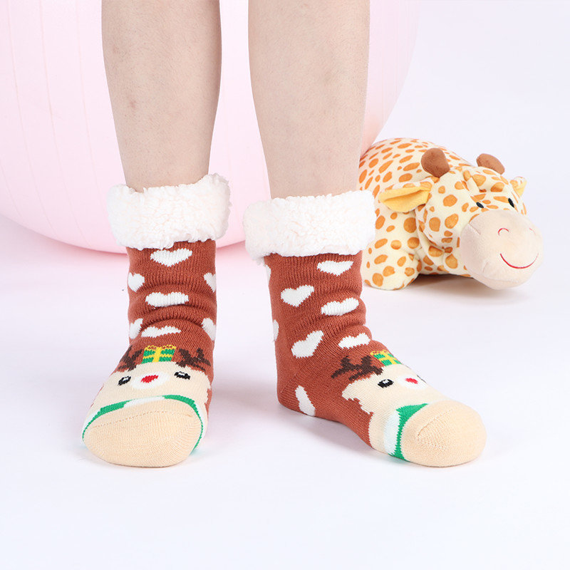 hot sales women winter new non skid socks knitted brown socks with lovely cartoon animal ankle socks