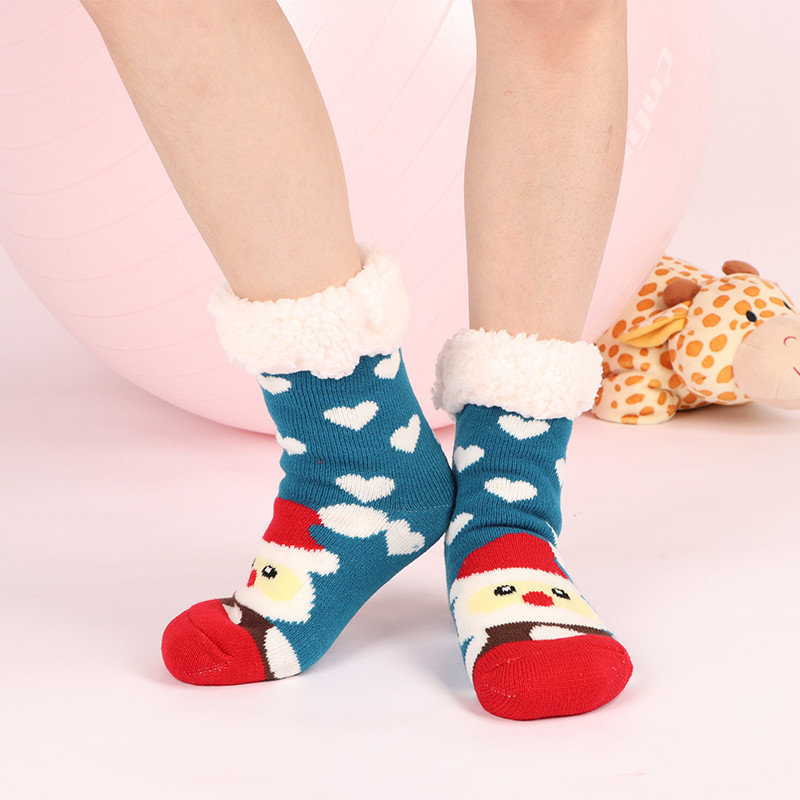new design ladies anti-slip socks breathable knitted socks with heart pattern warm casual ankle socks