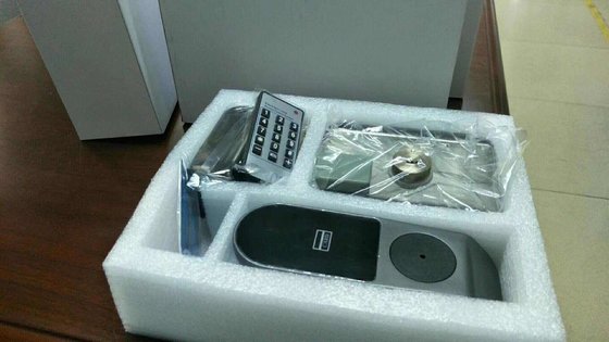 Smart Lock RFID Lock Black color with 1000 User Capacity and Dual Circuit System for Easy Access Control