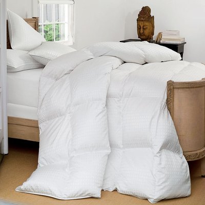 China Grid Embossing Cotton Duck Down Feather Quilt / Luxurious Washed Thick Comforter supplier