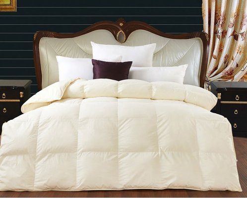 Comfortable Home / Hotel Down Feather Comforter with 30% Duck Down / 70% Duck Feather supplier