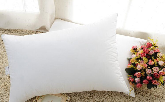 Rectangle Down Feather Comforter Down Alternative Pillow ODM / OEM supplier