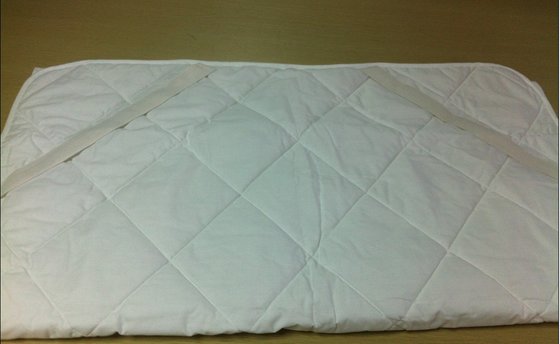 Plain Polyester Fabric Waterproof Mattress Covers Protectors with Four Corner Anchor Straps supplier