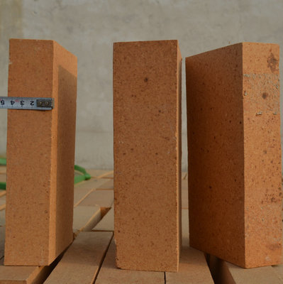 Refractory fire clay insulation bricks