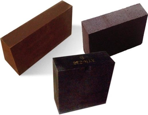 Refractory chrome corundum brick for glass furnace lining