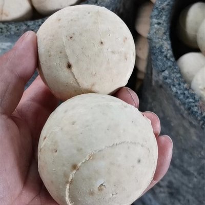 Thermal Insulation Balls High Alumina Refractory Balls For Hot Blast Stove Regenerator