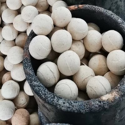 Thermal Insulation Balls High Alumina Refractory Balls For Hot Blast Stove Regenerator