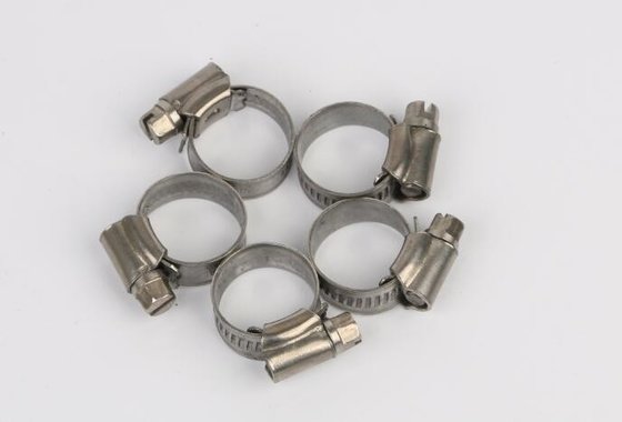 British Style Non Perforated Hose Clamps , Transmission Hose Clamps With Riveted Housing