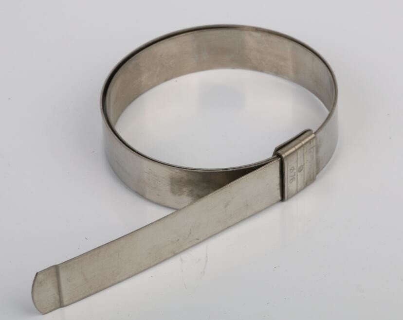 Stainless Steel Throbbing Hose Clamp 15.8mm Band Width For Machinery Vehicle